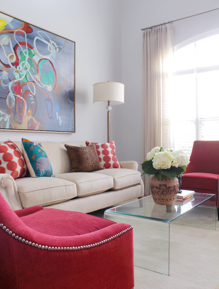 UNEXPECTED COLOR PALETTE USHERS THIS CASCADE HEIGHTS LIVING ROOM INTO ...